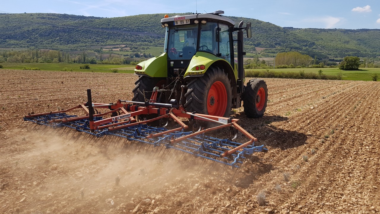 Nouveau cycle agricole : travaux et pratiques durables en Provence - SCA3P